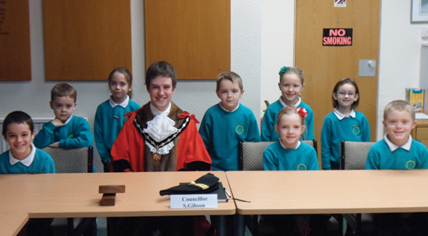 Trinity First School children visit their local council - Dorset View