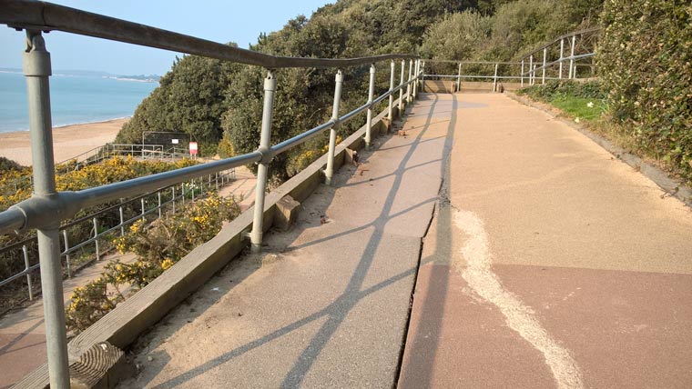 Highcliffe zigzag path to remain closed until 2018 - Dorset View