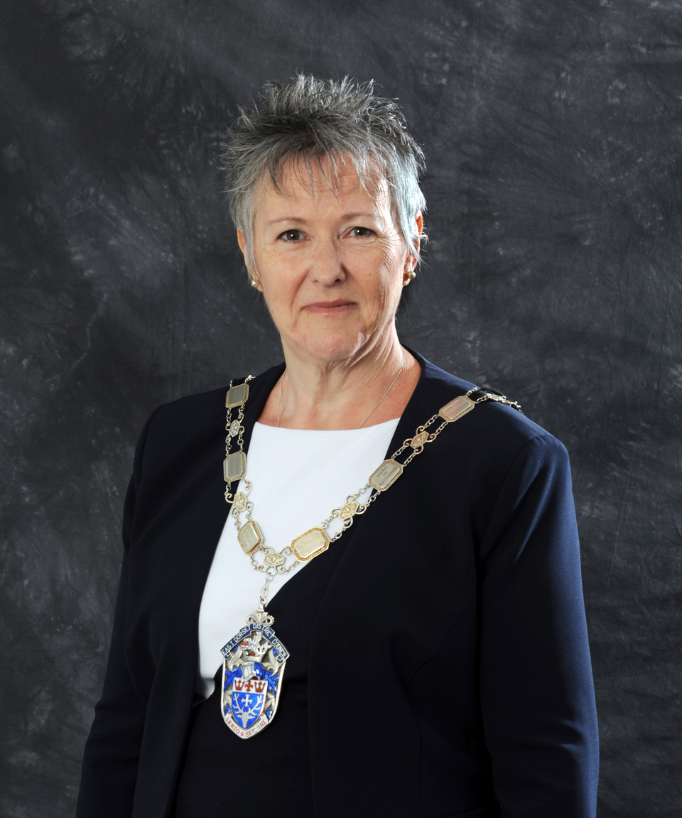 Toni Coombs set to host Thanksgiving Service at Wimborne Minster