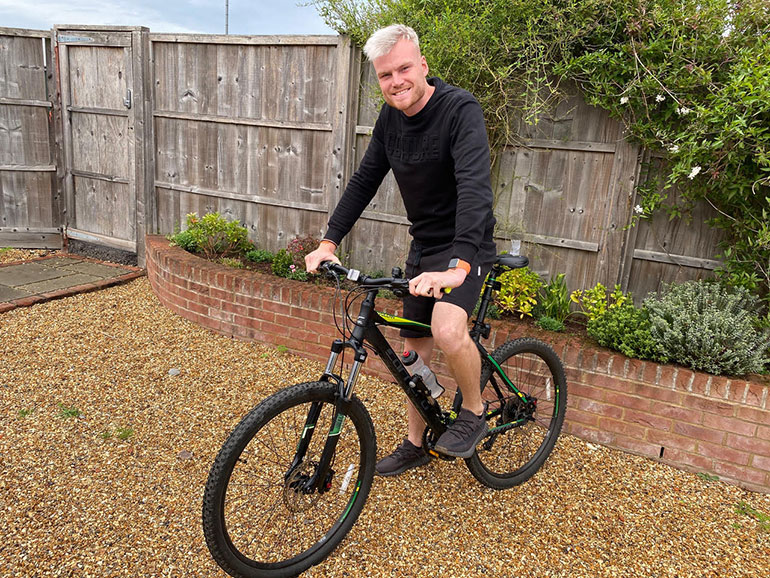 Rookie cyclist to embark on non-stop ride for cancer charity