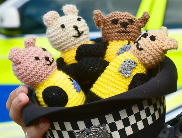 Knit Bobby Buddies for child victims of domestic abuse