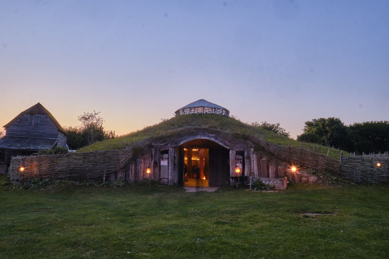 Story telling at Cranborne Earthhouse