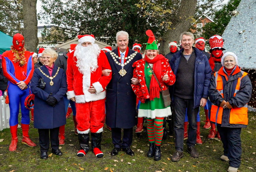 Mayor opens Soutbourne’s Christmas on the Green
