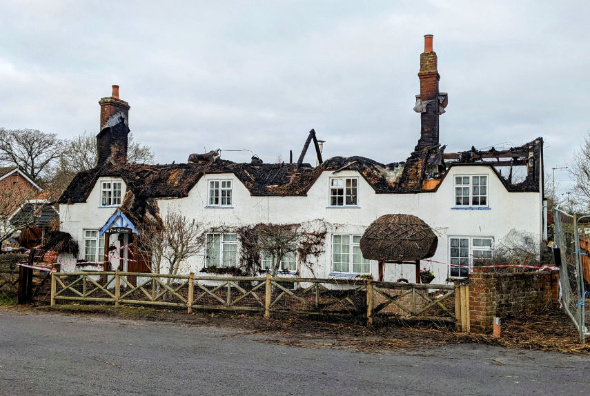Fire rips through cottage in Holt