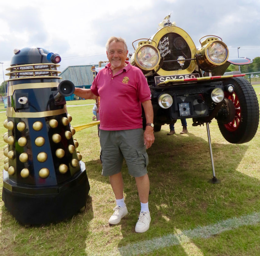 Harry Redknapp opens Rotary's 30th Rustic Fayre
