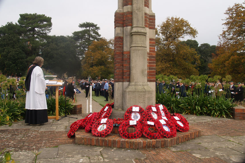 Lest we forget… Dorset commemorates Remembrance Sunday