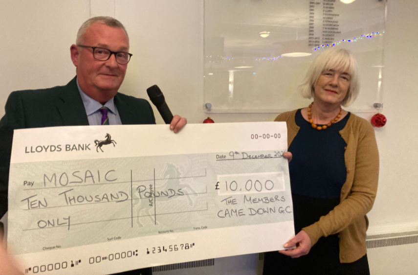 Dorchester golf club raises £10,000 for Dorset charity